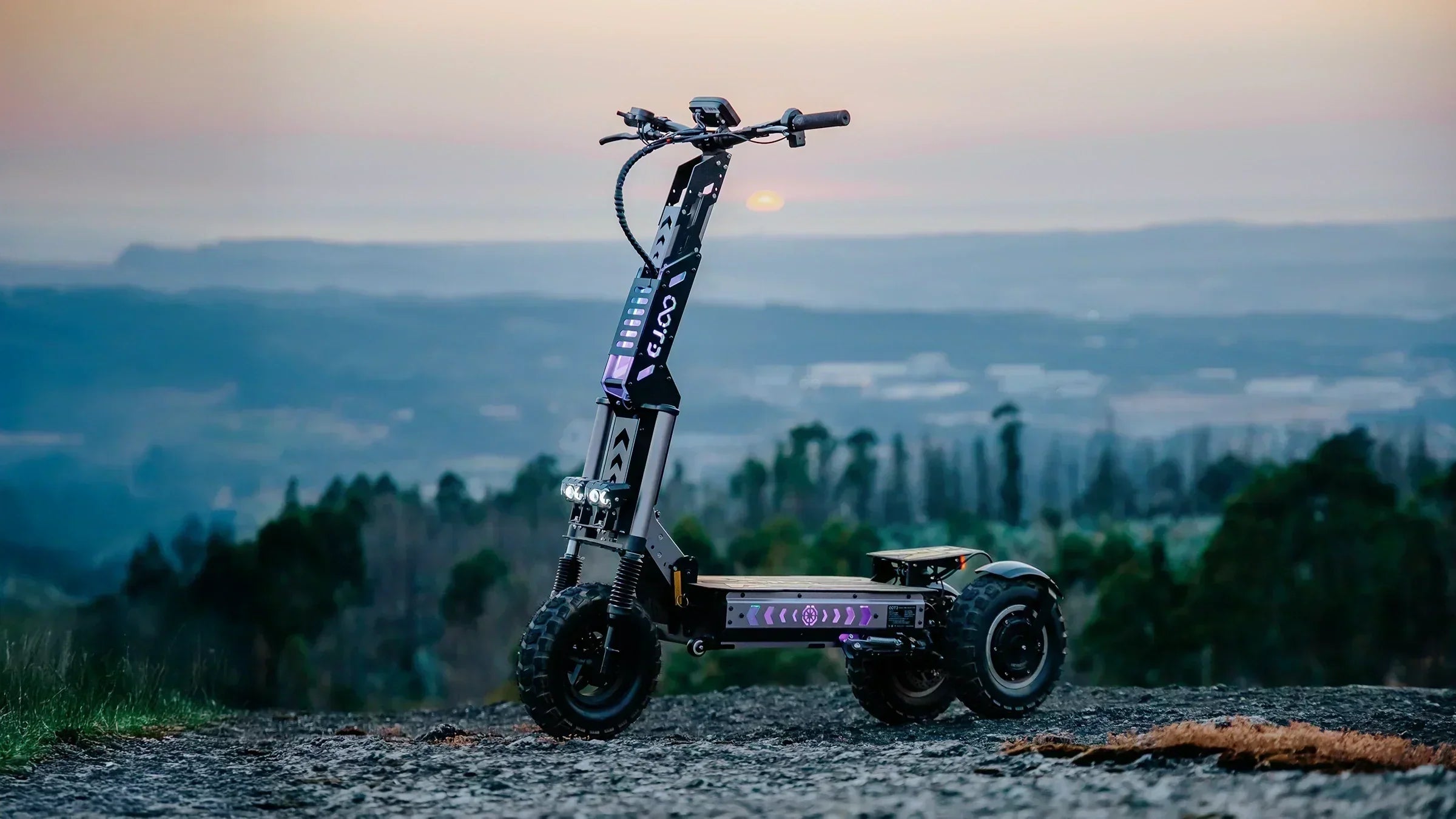 T30 Three Wheel Electric Scooter – Dual Rear Motor Stability & Power – OOTD